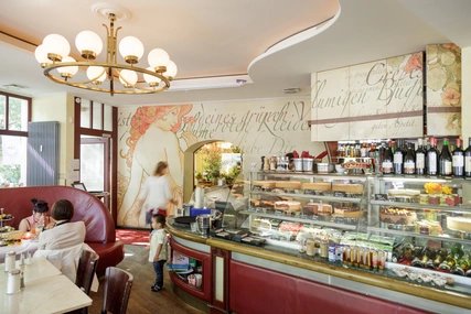 Top 11 of Berlin's most beautiful cafés | visitBerlin.de