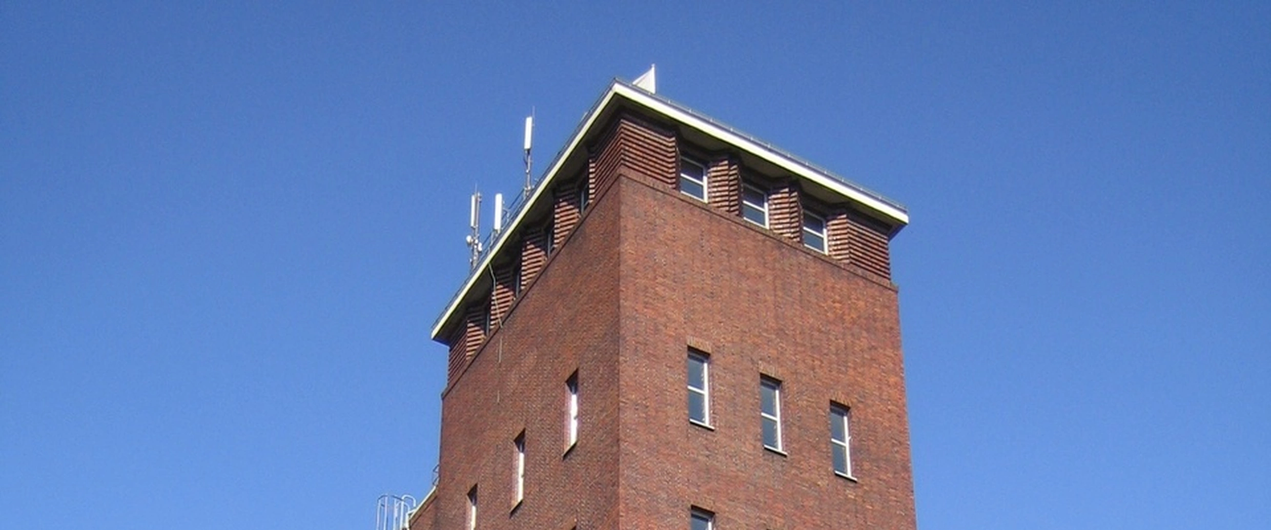 Aslan Goisum im Gespräch mit Dina Akhmadeeva | visitBerlin.de