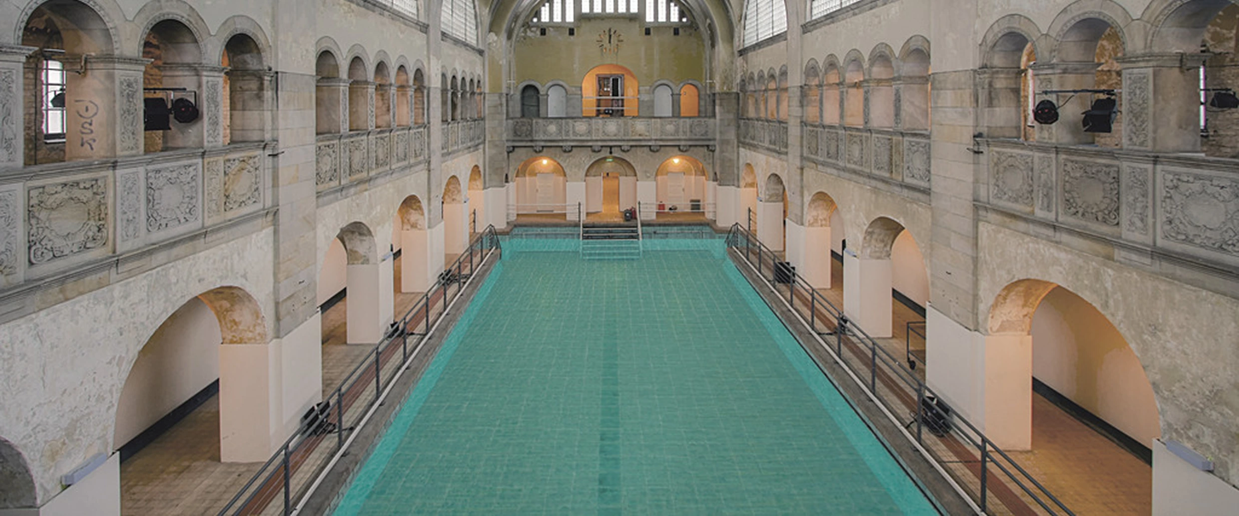 Indoor swimming pools | visitBerlin.de