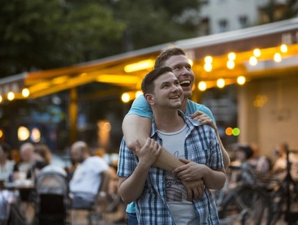 Ausgehen in der Oranienstraße in Berlin | visitBerlin.de